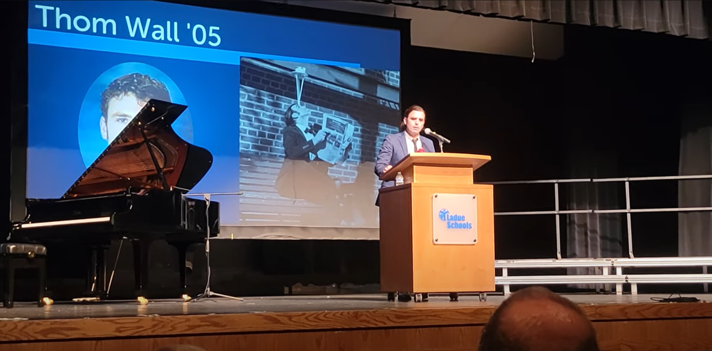 Thom Wall - Ladue HWHS ⋆ Thom Wall